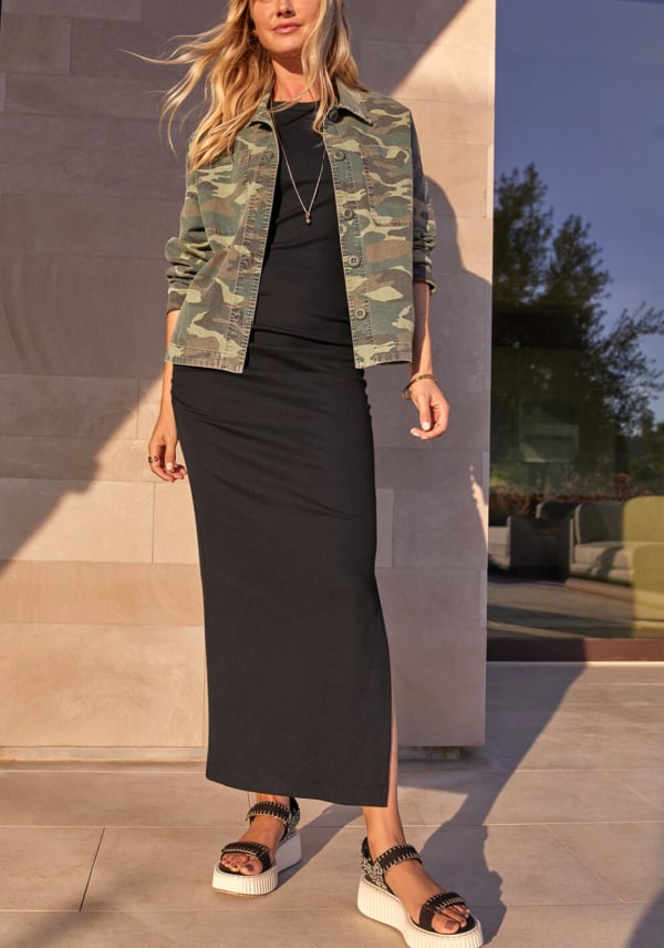 How to Wear the Utility Trend: A Guide to Chic Utilitarian Fashion