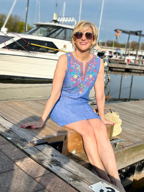 The Non-Frumpy Way to Wear a Linen Shift Dress - Fabulous after 40