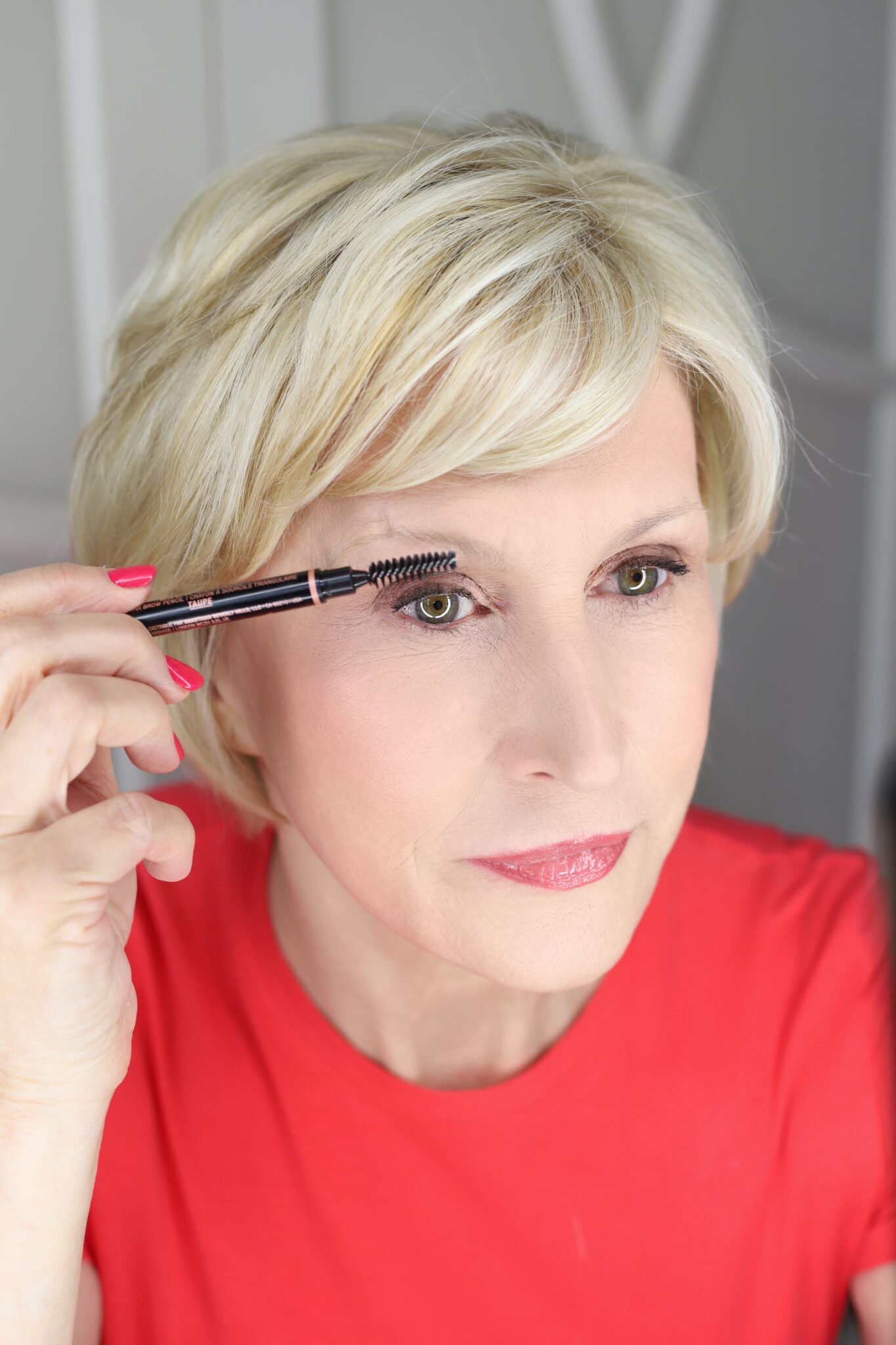 How to Make Skinny Brows Look Full, Natural & Youthful - Fabulous after 40