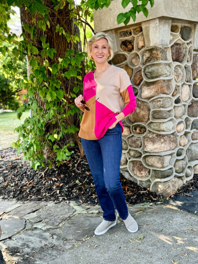How to Style Colorblock Sweaters With Jeans for a Modern Look