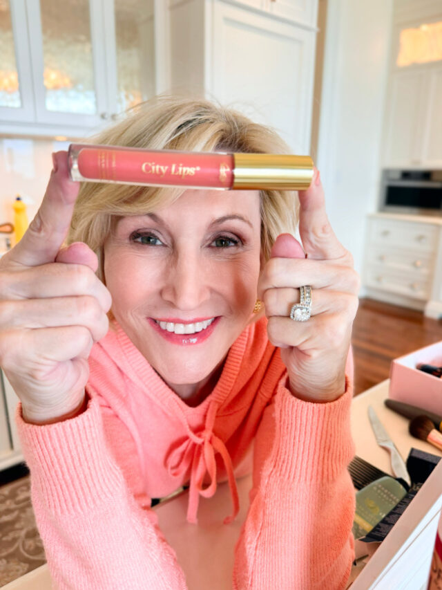 Best Plumping Lip Glosses for Mature Lips in 2026 – Fuller Lips, No ...