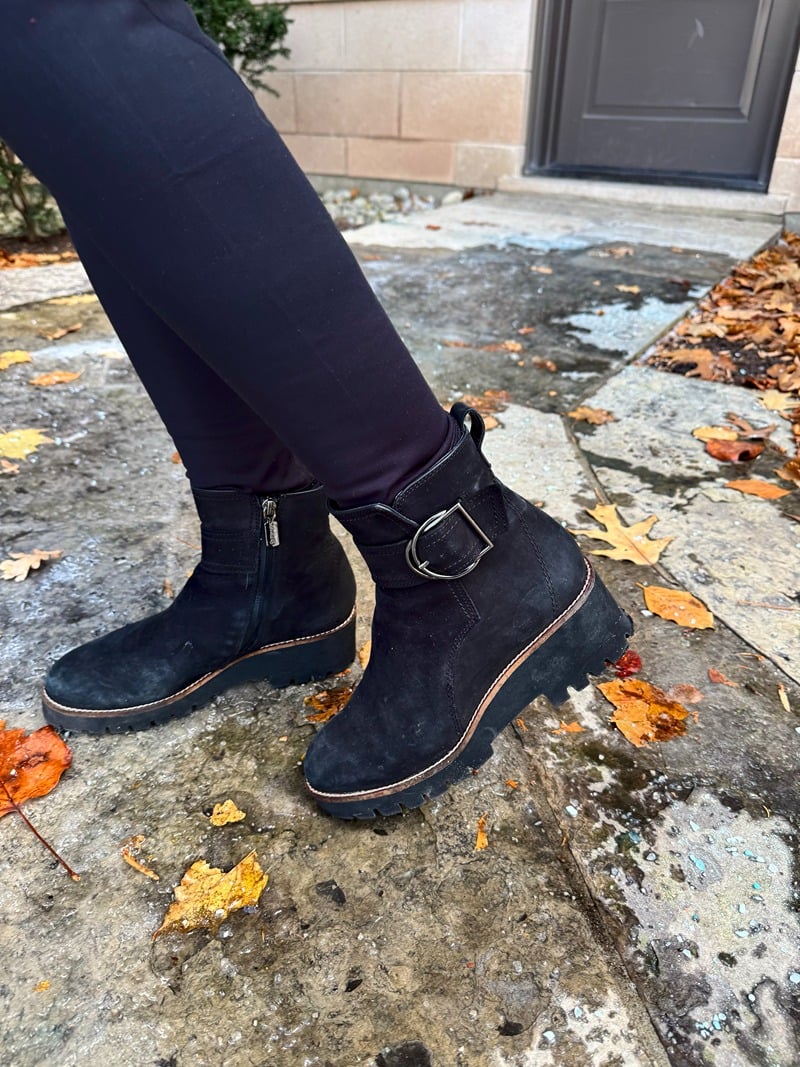 Best Waterproof Boots For Women that Keep Your Feet Warm and Dry in ...